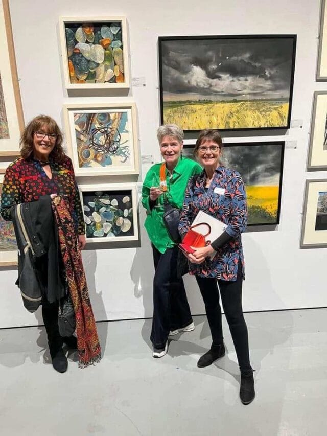 Unison Colour Associate Artists at The Pastel Society Exhibition 2025 ...